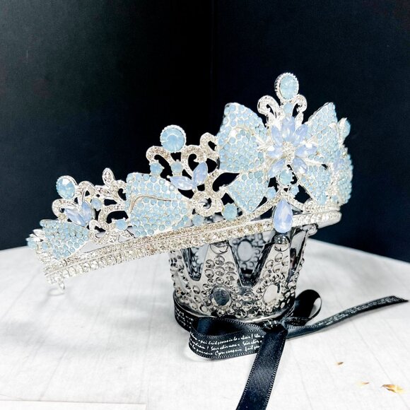 Handmade | Accessories | Vintage Silver Crown Blue Bow Tiara Classic ...
